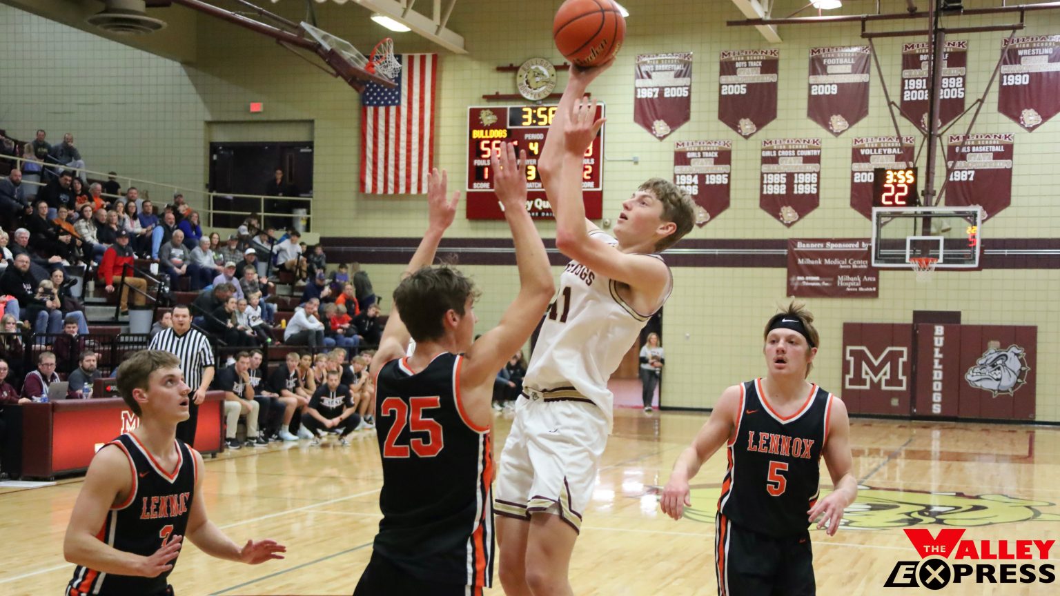 Mertens Scores 26 to Liquidate Lennox in B-Ball | The Valley Express