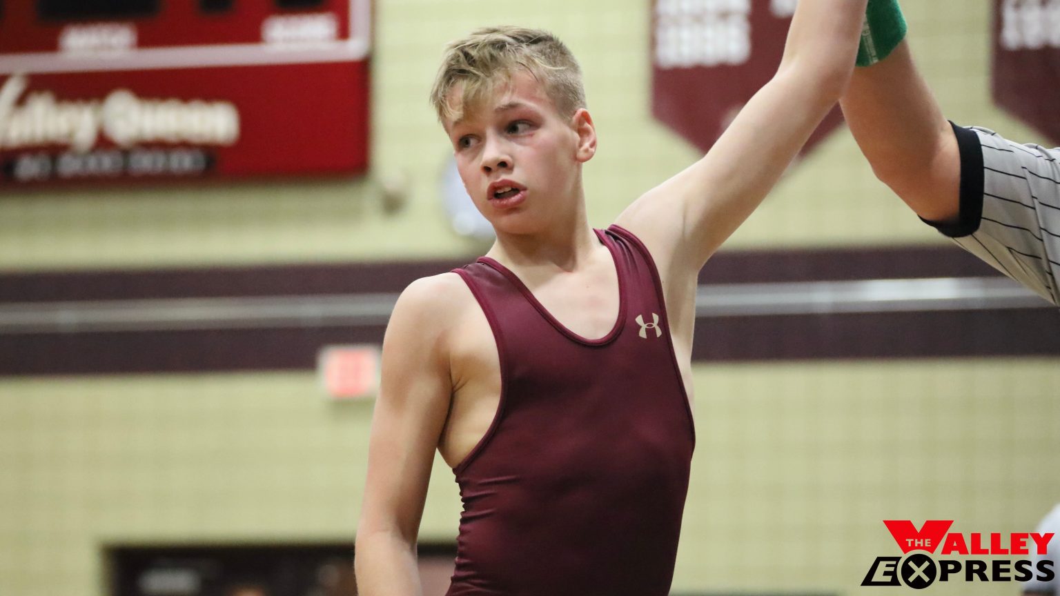 Milbank Wrestlers Measure Up to Win Triangular | The Valley Express